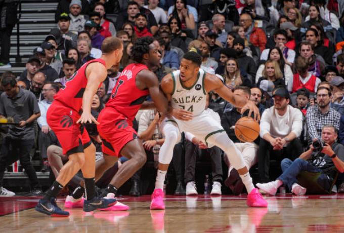 Οι Ράπτορς «διέλυσαν» τους Μπακς - Στα... ρηχά ο Αντετοκούνμπο | SDNA